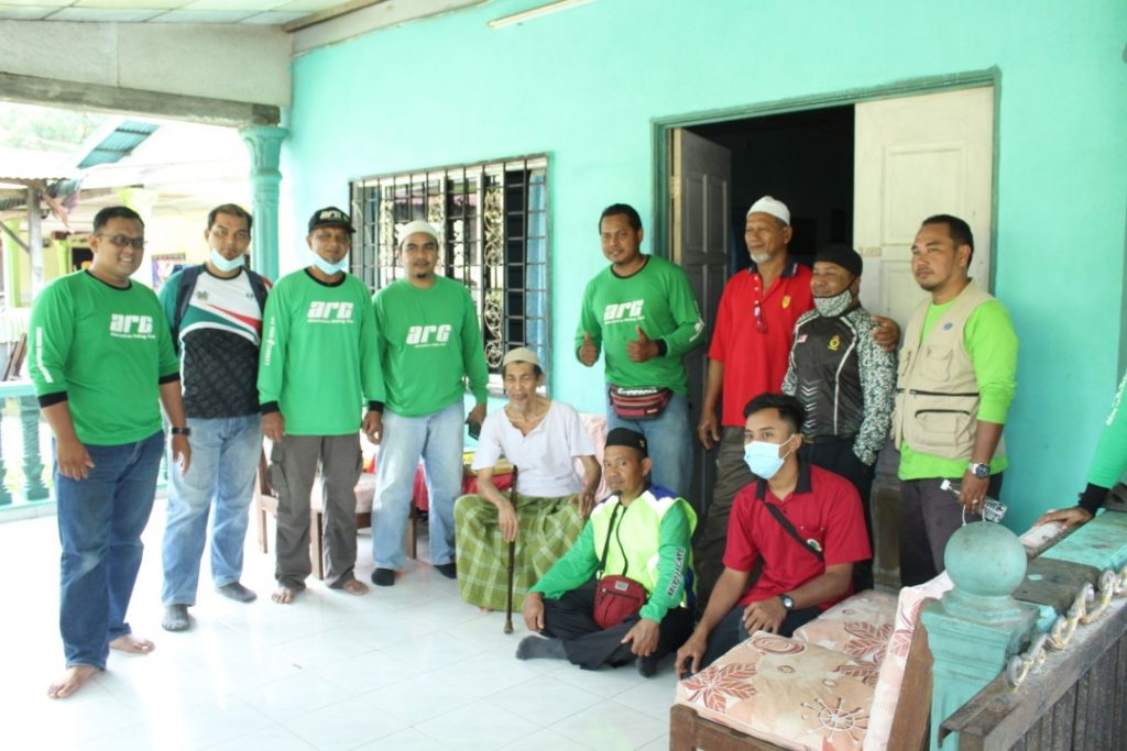 ARC santuni jasawan PAS sempena Hari Malaysia