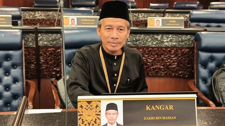 22,327 guru diambil pada 2021 dan 2022