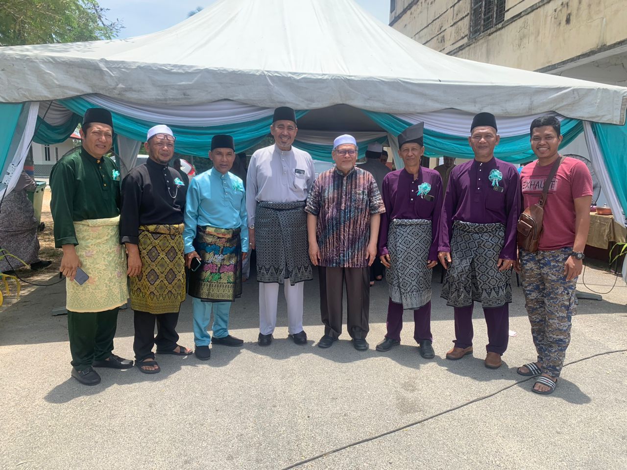 Petugas kebersihan MPKB-BRI kerja sehingga awal pagi Syawal