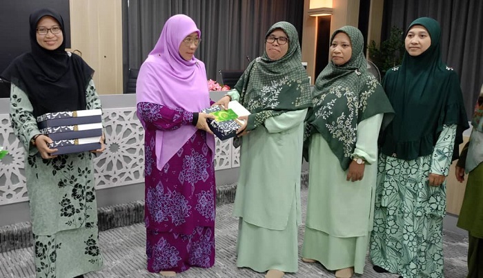 Dewan Muslimat PAS Kedah rai amilat parti