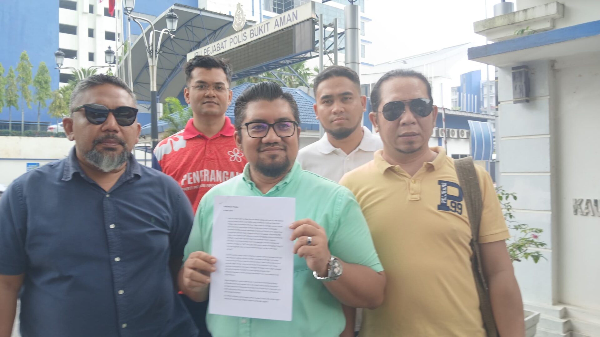 Isu Institusi Raja Melayu: Chegu Bard dipanggil ke Bukit Aman